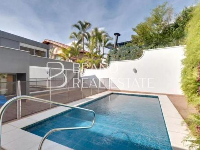 Casa a passos do Parque do Cordeiro com 364m² 4 dormitório 4 vagas