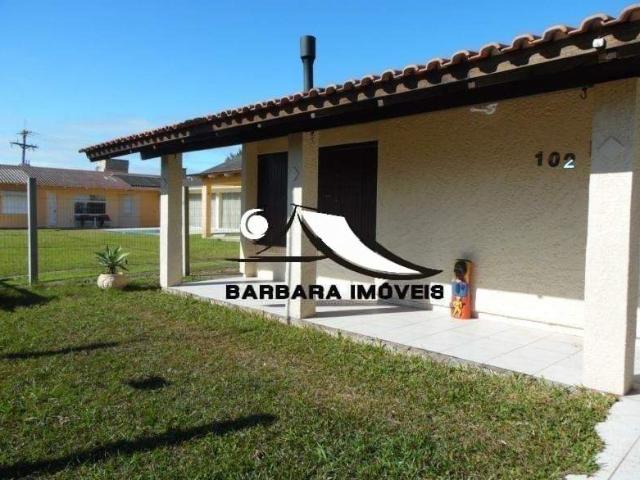 Casa a uma quadra do mar