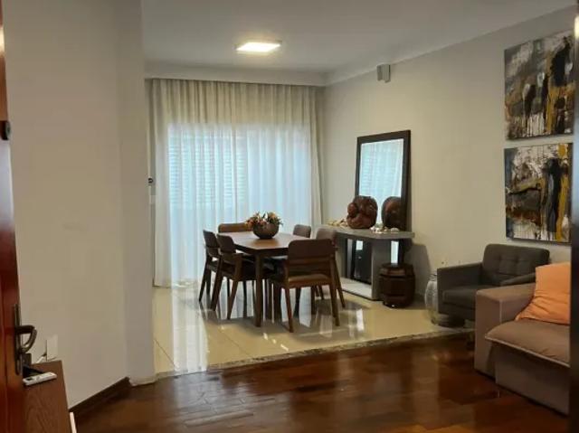Casa à vanda 186m² 3 quartos 2 banheiros 2 vagas de garagem Jardim Angela Rosa