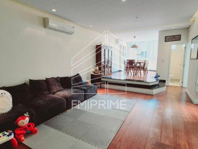 CASA À VENDA! 3 ANDARES 4 QUARTOS 1 SUÍTE + CLOSET 2 vAGAS NA VILA IPOJUCA