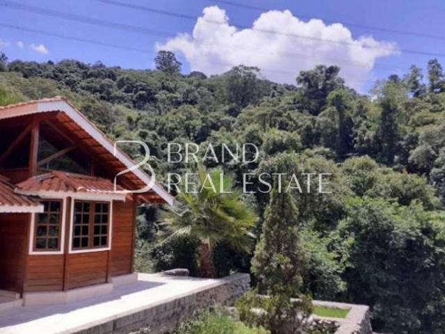 Casa a venda 3 Dorm com suíte 5 vagas Condomínio Parque Suíça Serra da Cantareira