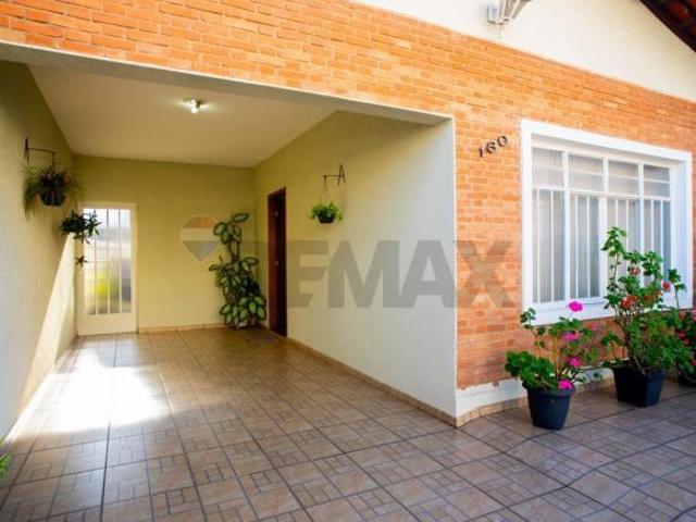 Casa à venda,3 Dorm. 1 Suíte, 2 Vagas de Garagem, 210m2 AC, 749 mil, Jardim Brasil Atibaia/SP