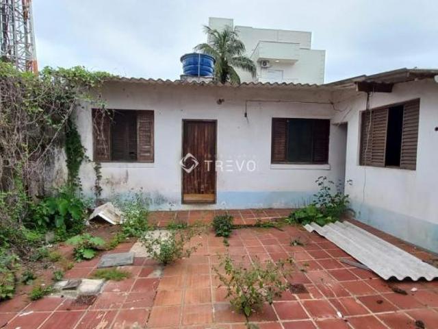 CASA À VENDA 3 DORM, 2 WC, 6 VAGAS, 395 m² TOTAL POR R$ 750.000 EM BERTIOGA/SP
