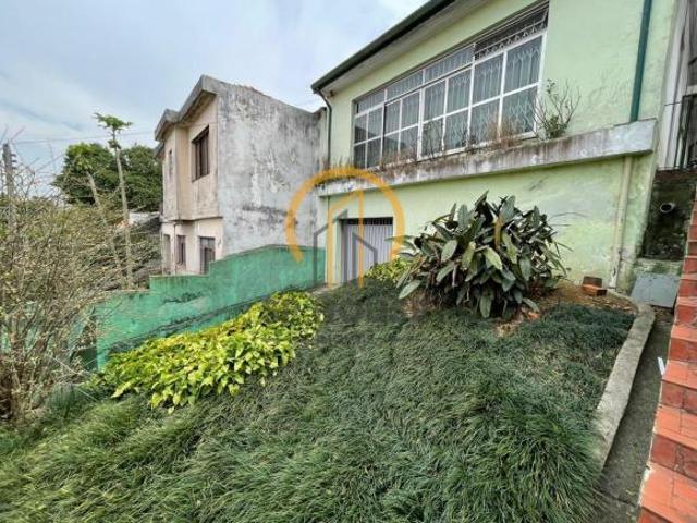 Casa à venda, 3 dormitórios, 4 vagas, 196m², Vila Moraes