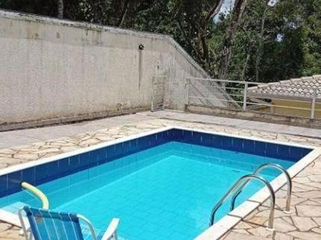 Casa a Venda 3 Dormitórios 1Suíte com Piscina