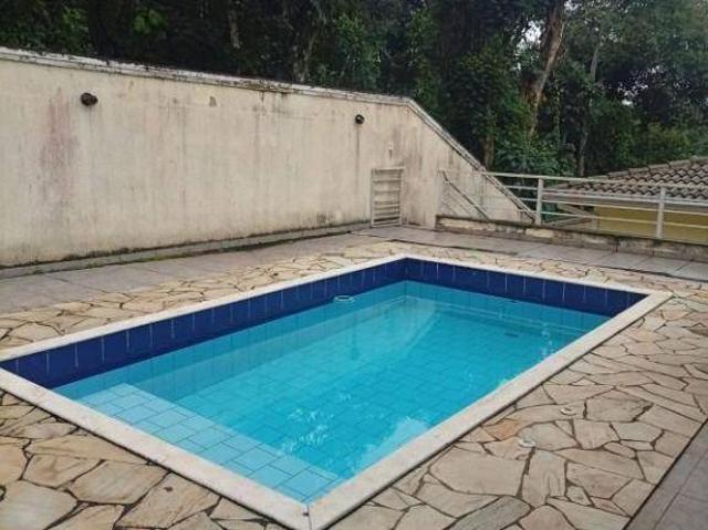 Casa a Venda 3 Dormitórios 1Suíte com Piscina