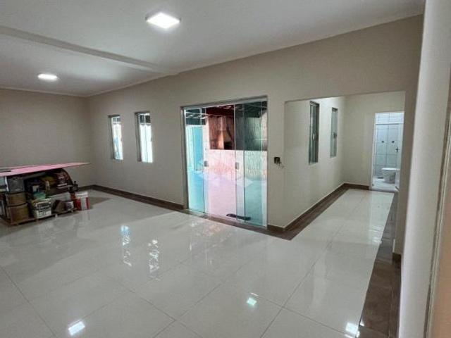 CASA Á VENDA 3 DORMITORIOS 2 SUITES BAIRRO CANDIDO PORTINARI