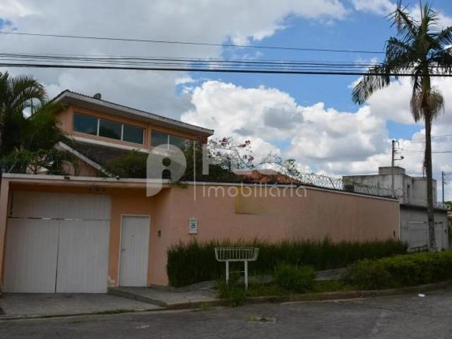 Casa à venda 3 dormitorios 3 suties Jardim Leonor Mendes de Barros SP R$ 1.500.000,00