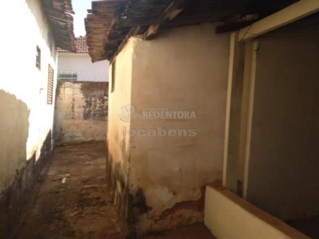 Casa a Venda 3 dormitórios com edícula
