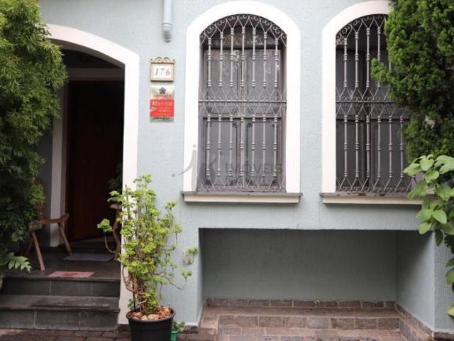 CASA À VENDA, 3 DORMITÓRIOS, EM RUA TRANQUILA, A 200 METROS DO MUSEU DO IPIRANGA