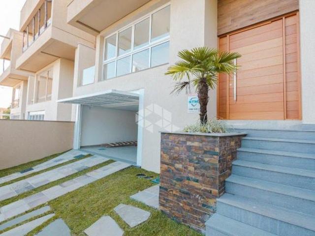Casa a venda 3 dormitórios/quartos na Vila Assunção zona sul de Porto Alegre, RS