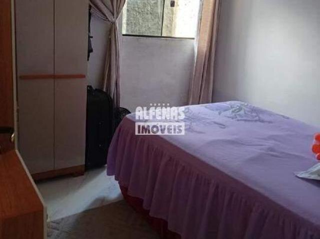 Casa à venda 3 quartos no Bairro TUPÃ