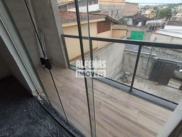Casa à venda 3 quartos no Bairro ÁGUA BRANCA