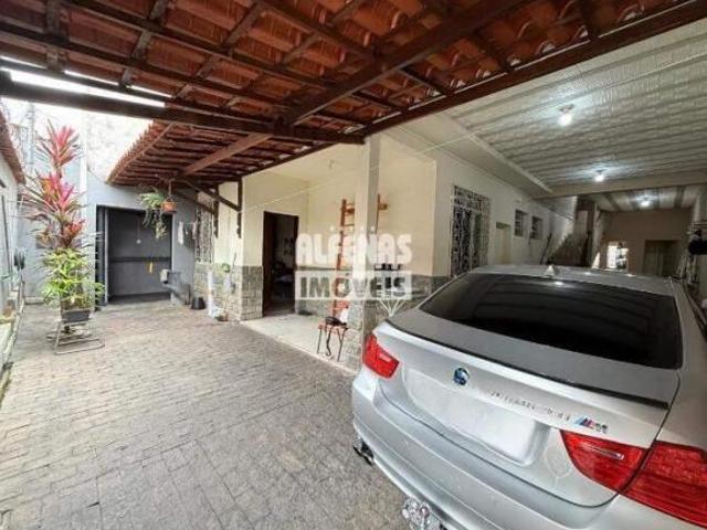 Casa à venda 3 quartos no Bairro ANTONIO CAMBRAIA
