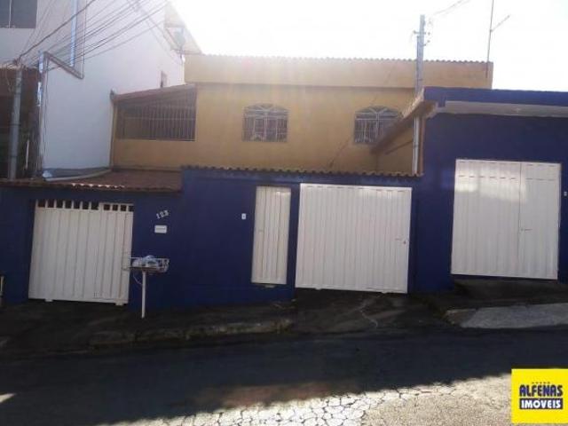Casa à venda 3 quartos no Bairro CIDADE INDUSTRIAL