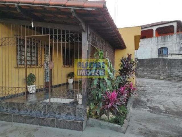 Casa à venda 3 quartos no Bairro CIDADE INDUSTRIAL