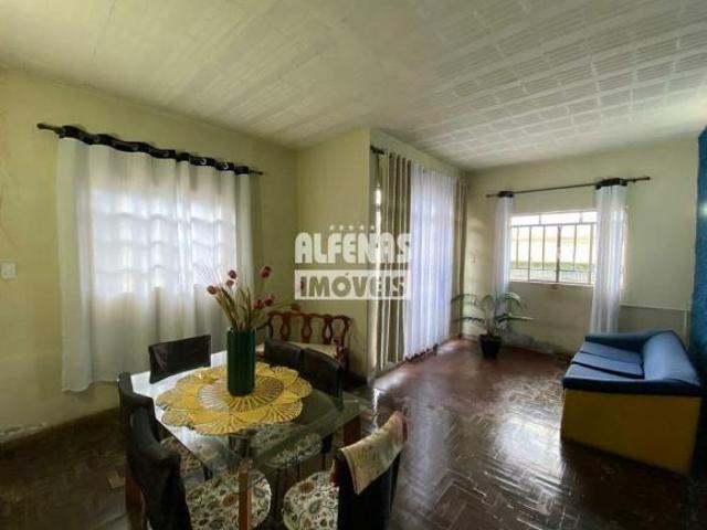 Casa à venda 3 quartos no Bairro Eldorado