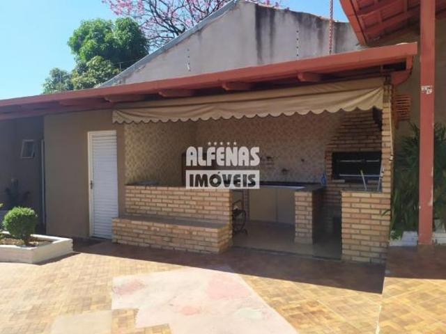Casa à venda 3 quartos no Bairro Inconfidentes