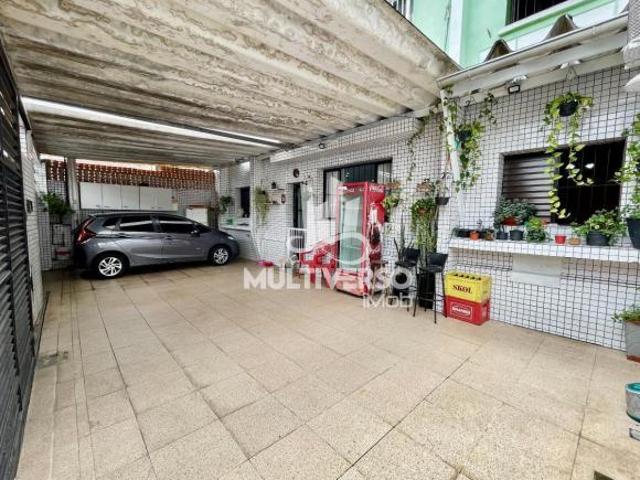 Casa à venda, 3 quartos no bairro Marapé em Santos