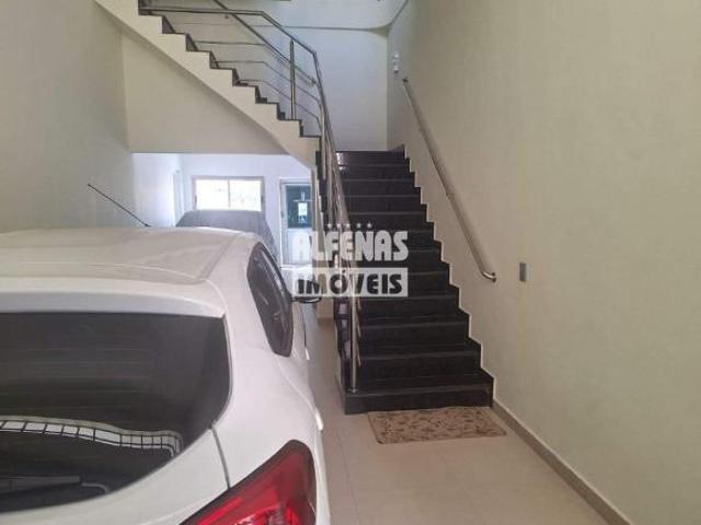 Casa à venda 3 quartos no Bairro PARQUE DAS ACACIAS