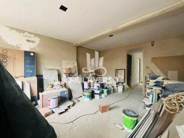 Casa à venda, 3 quartos no bairro Ponta da Praia em Santos