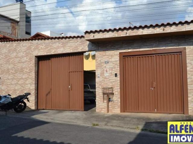 Casa à venda 3 quartos no Bairro SANTA HELENA