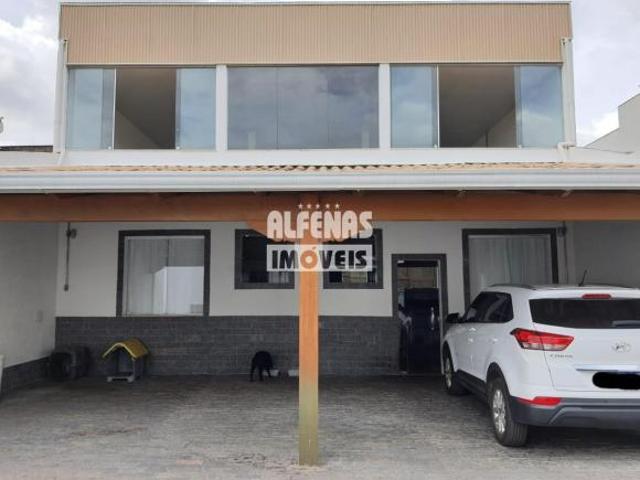 Casa à venda 3 quartos no Bairro SAPUCAIA III