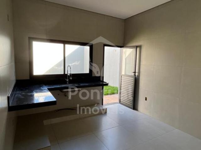 Casa à venda, 3 quartos no Jardim das Palmeiras, UBERLANDIA MG