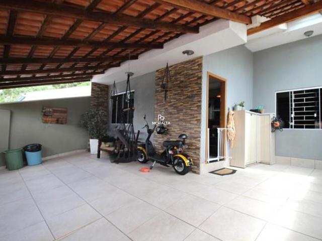 Casa à venda 3 quartos, com Piscina no bairro Rio Pequeno!