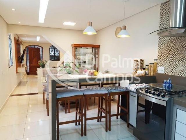 Casa à venda 3 quartos com suíte e área gourmet no Ipiranga
