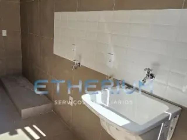 Casa á venda 3 quartos e 3 suítes com piscina em condomínio fechado, Indaiatuba