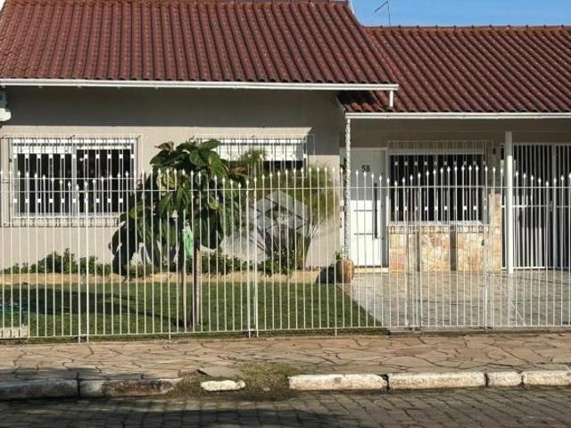 Casa a venda 3 quartos e pronta para morar com piscina em Canoas