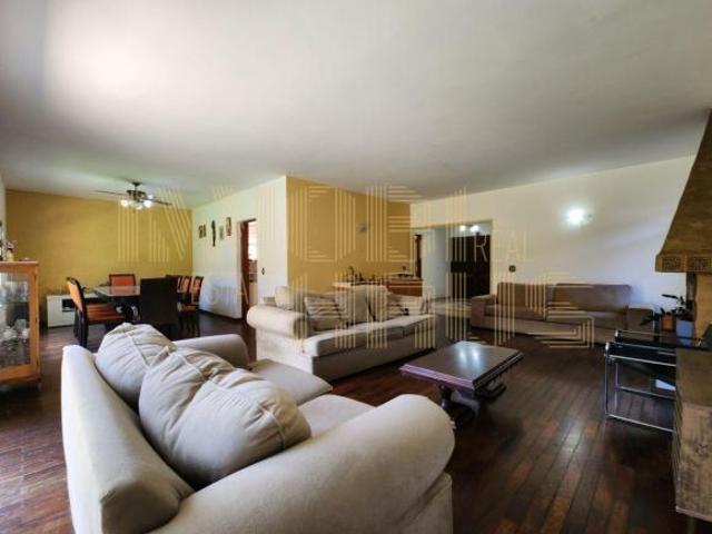 Casa à venda 3 quartos Interlagos São Paulo SP