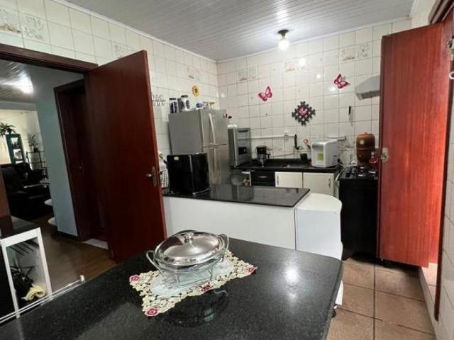 Casa a venda, 3 Quartos, sendo 1 Suíte, Bairro centro Canoas