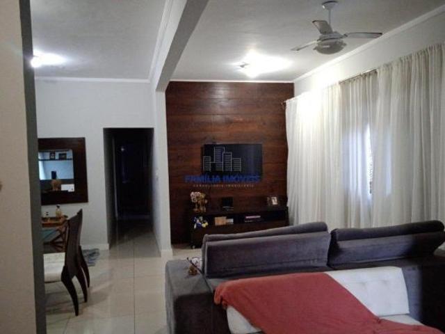 Casa à venda 3 quartos Vila São Jorge São Vicente/SP