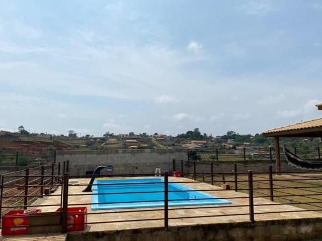 Casa à venda 3 Quartos, 1 Suite, 3 Vagas, 1000M², Barreiro, Taubaté SP