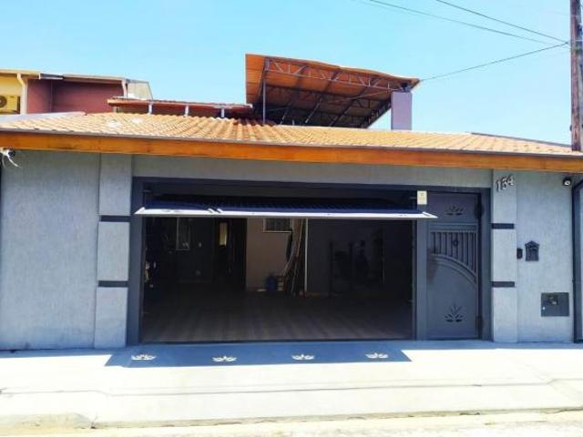 Casa à venda 3 Quartos, 1 Suite, 3 Vagas, 250M², Jardim Yassuda, Pindamonhangaba SP