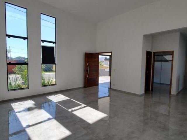 Casa à venda 3 Quartos, 1 Suite, 3 Vagas, 258M², Centro, Tremembé SP | Residencial Perola do valle