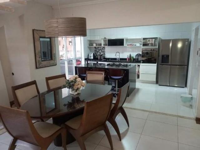 Casa à venda 3 Quartos, 1 Suite, 3 Vagas, 291M², Parque Ceasa, Campinas SP