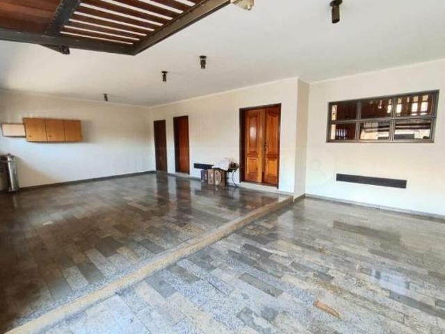 Casa à venda, 3 quartos, 1 suíte, 3 vagas, Centro Rio das Pedras/SP