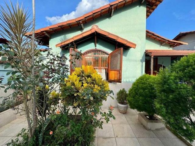 Casa à venda, 3 quartos, 1 suíte, 3 vagas, Copacabana Belo Horizonte/MG