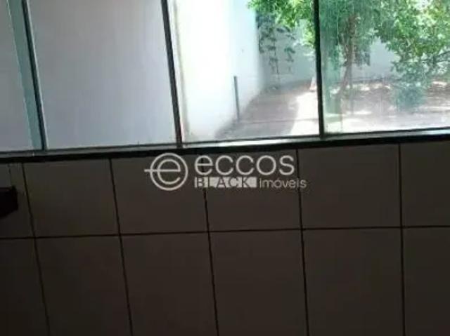 Casa à venda, 3 quartos, 1 suíte, 3 vagas, Jardim Holanda Uberlândia/MG