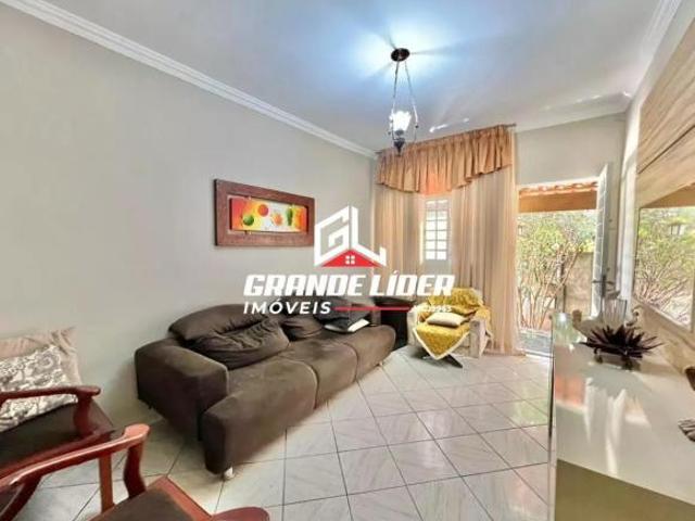 Casa à venda, 3 quartos, 1 suíte, 3 vagas, Lúcio de Abreu Contagem/MG