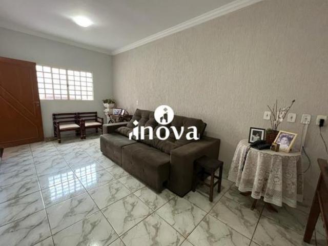 Casa à venda, 3 quartos, 1 suíte, 3 vagas, São José Parque Uberaba/MG