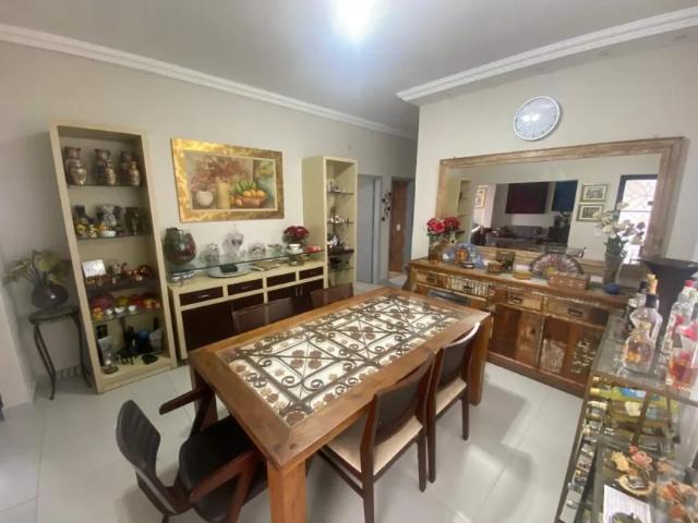 Casa à venda, 3 quartos, 1 suíte, 3 vagas, Santa Rosa Belo Horizonte/MG
