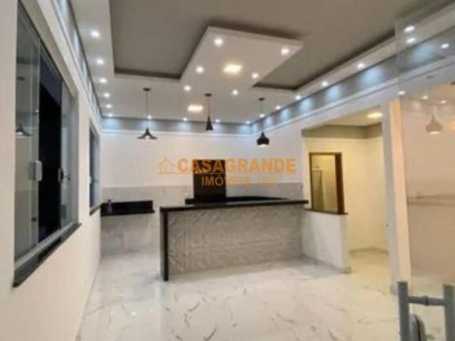 Casa à Venda 3 quartos, 1 suíte, 105 m² Residencial Ana Maria