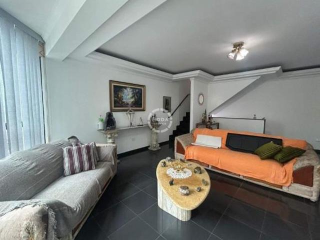 Casa à venda, 3 quartos, 1 suíte, 1 vaga, Gonzaga Santos/SP