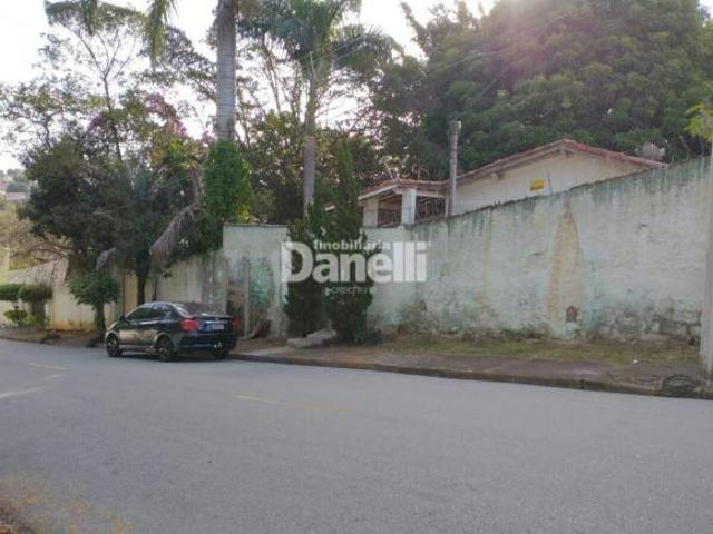 Casa à venda, 3 quartos, 1 suíte, 1 vaga, Jardim Baronesa Taubaté/SP