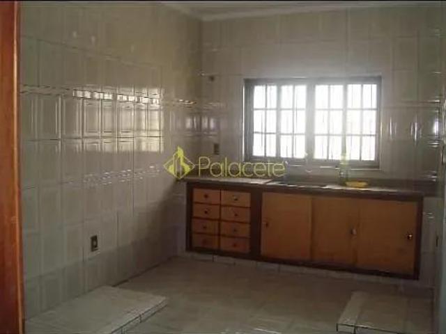 Casa à venda 3 Quartos, 1 Suite, 1 Vaga, Jardim Cristina, Pindamonhangaba SP