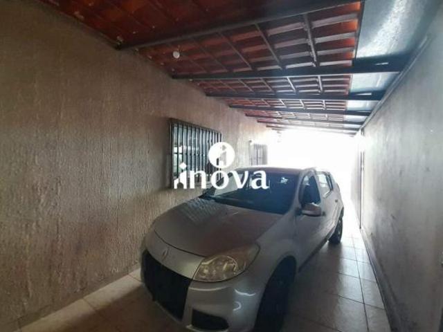 Casa à venda, 3 quartos, 1 suíte, 1 vaga, Vila Militar Uberaba/MG